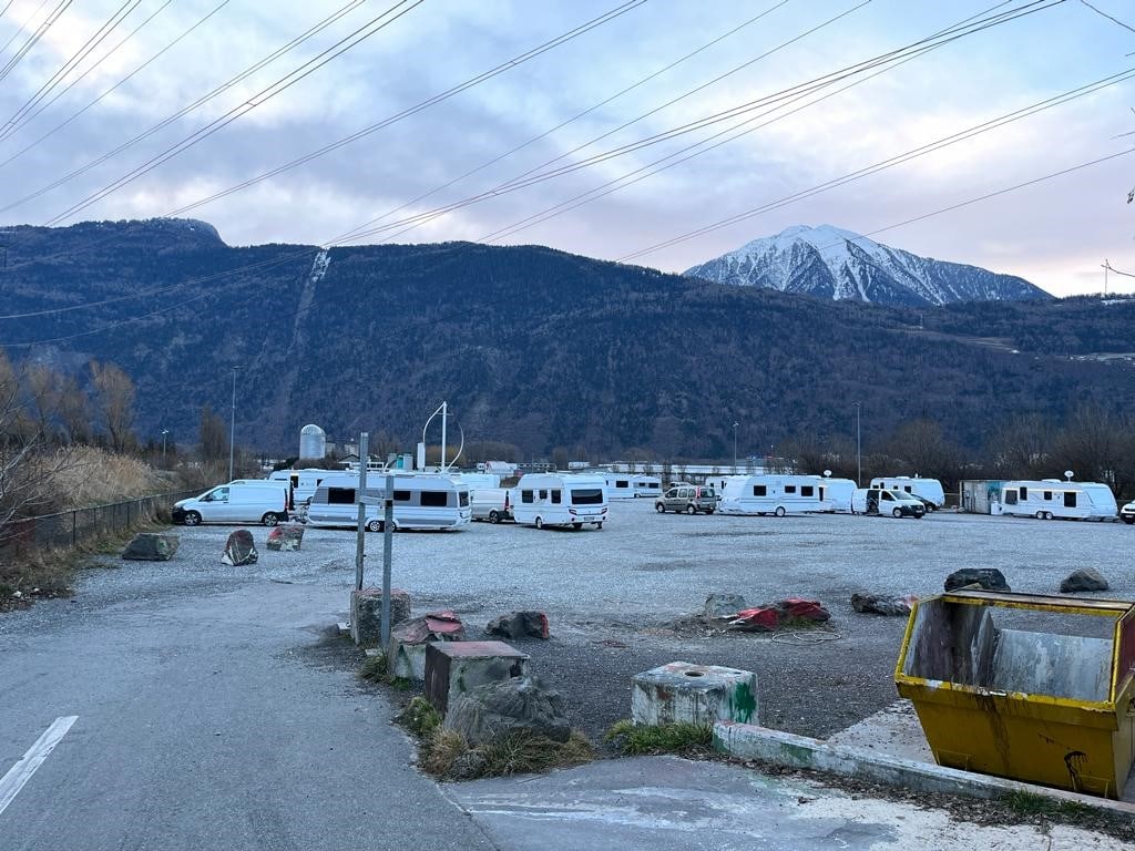 Martinach: Einweisung der Fahrenden bei der Ankunft – Kantonspolizei Wallis